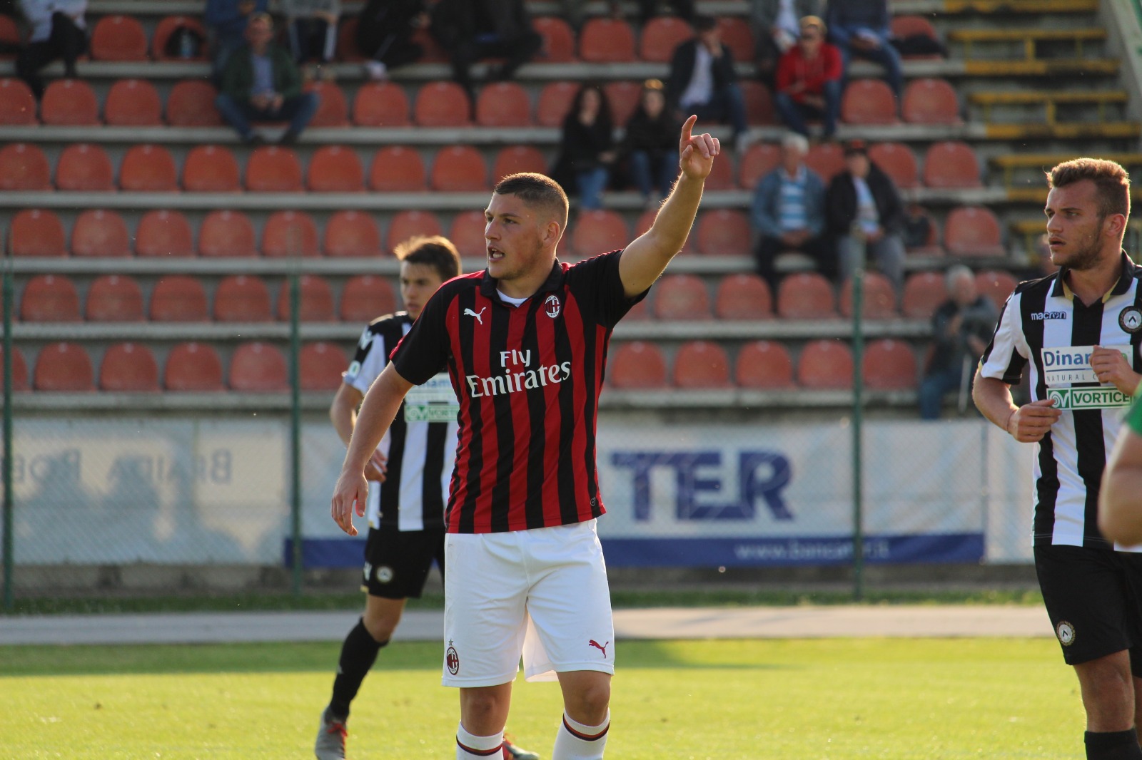 Dagli allenamenti con Ibrahimovic, all'Old Trafford: la storia di Tonin