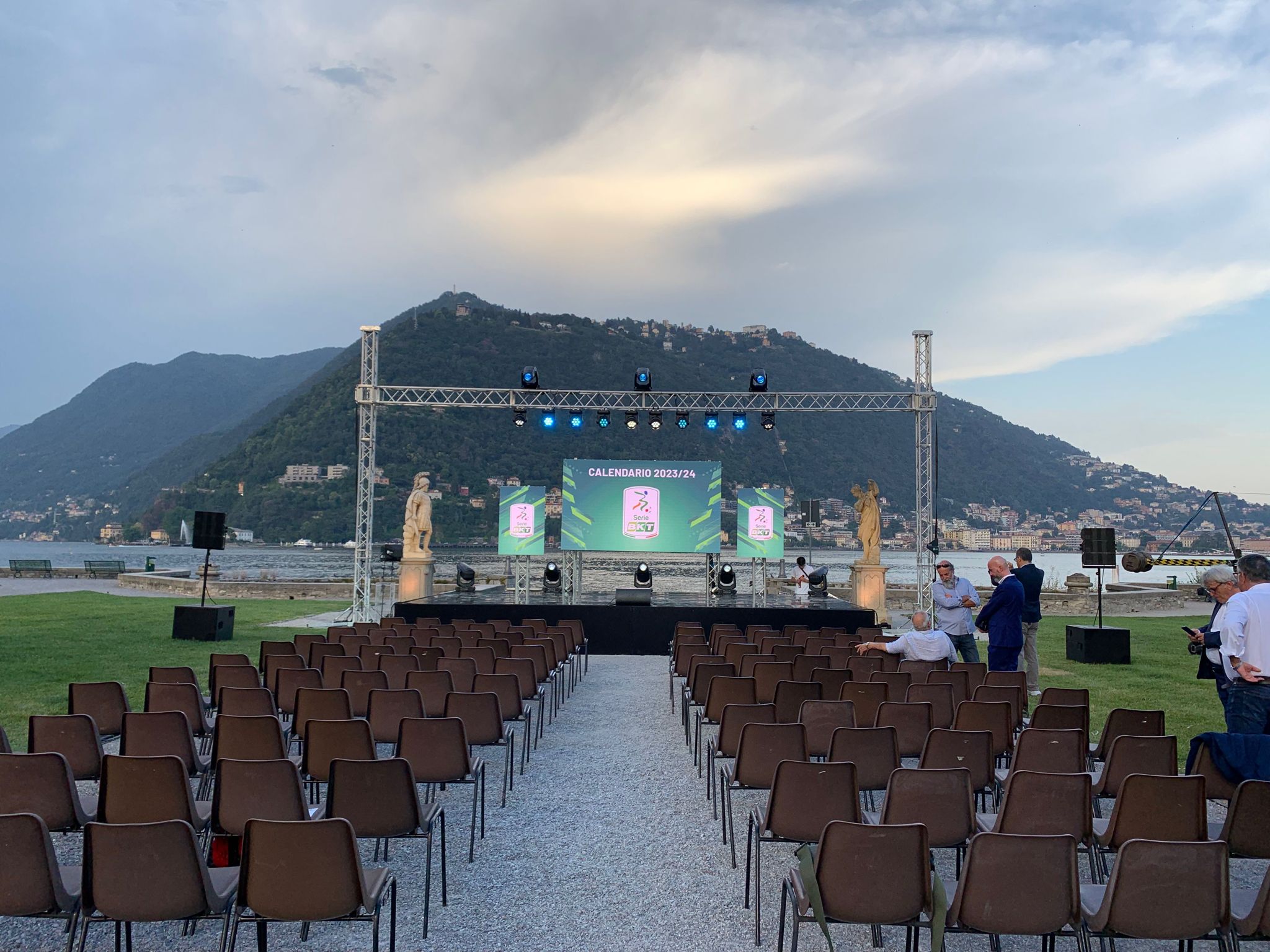 Serie B 2023-2024: il calendario della squadra X Serie B 2023-2024: il calendario della squadra X