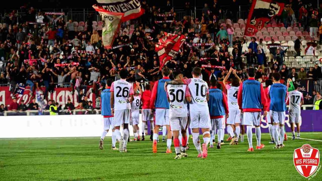 Vis Pesaro Livorno, intervento del FVS dopo il fischio del primo tempo ...