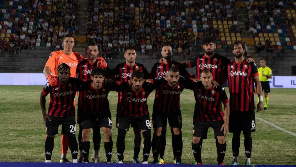 Lucchese, ufficiale l'esonero di Ferrarese: arriva Nember